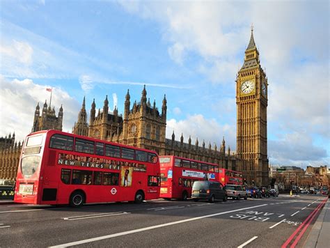 Londra Yolu Şehir Manzarası Dünyaca Ünlü Şehirler Kanvas Tablo ARTTABLO