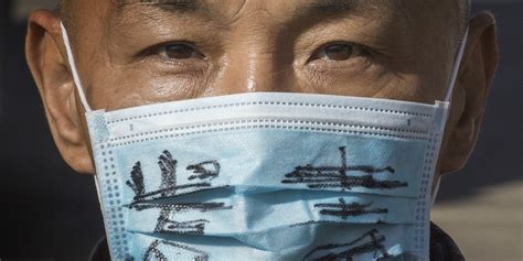 Coronavirus Le Bilan Mondial Approche Les 1 700 Morts