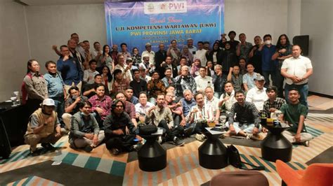 PWI Jawa Barat Gelar Uji Kompetensi Wartawan Di Karawang Siarnitas
