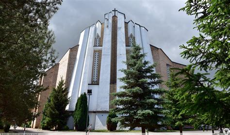 Kościół św Maksymiliana Marii Kolbe ul Orla Lubin zdjęcia