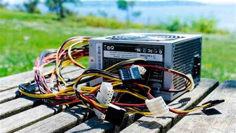 Qué es la Fuente de Alimentación en un PC Qué Función Tiene