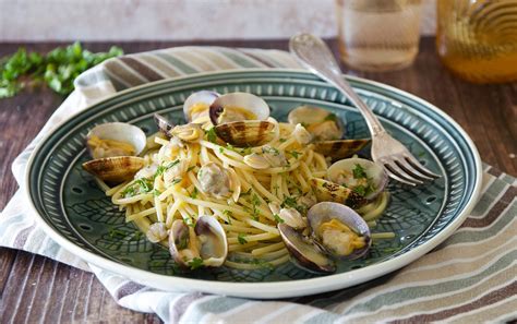 Spaghetti Alle Vongole La Ricetta Originale Di Un Classico Della
