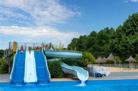 Camping Marvilla Parks Château de Galaure 4 Drome Rhône Alpes France