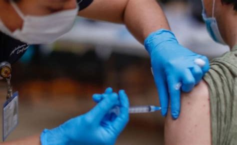 Qué es la vacuna bivalente La nueva inoculación contra el Covid 19