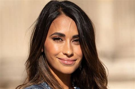 Antonela Roccuzzo se robó todas las miradas en el desfile de Louis