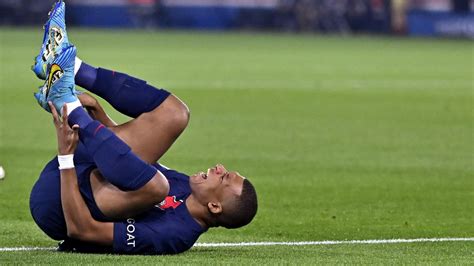Kontuzja Mbappe we francuskim szlagierze Popis nowych nabytków PSG