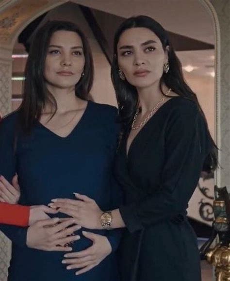 İkizleri Buluşturan Film Hazal Filiz Küçükköse ve İkizi Deniz