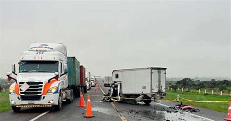 Un muerto deja choque de tráiler y camioneta