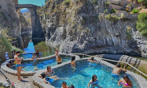 LAS 7 MEJORES AGUAS TERMALES DEL PERÚ
