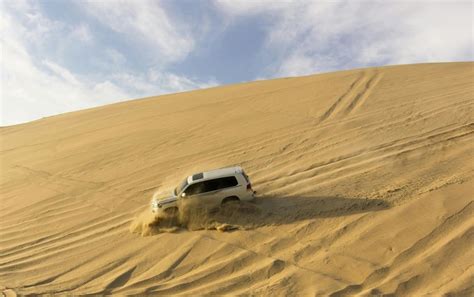 Au départ de Doha demi journée d aventure dans le désert avec rallye