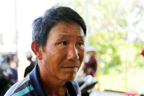 Án mạng ở Khánh Hòa Chồng bất lực nhìn vợ thiệt mạng dưới tay hàng xóm