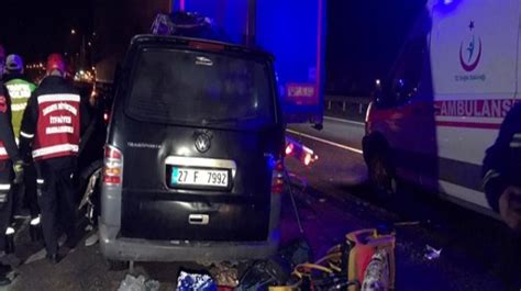 Katliam gibi kaza 5 ölü 6 kişi yaralı