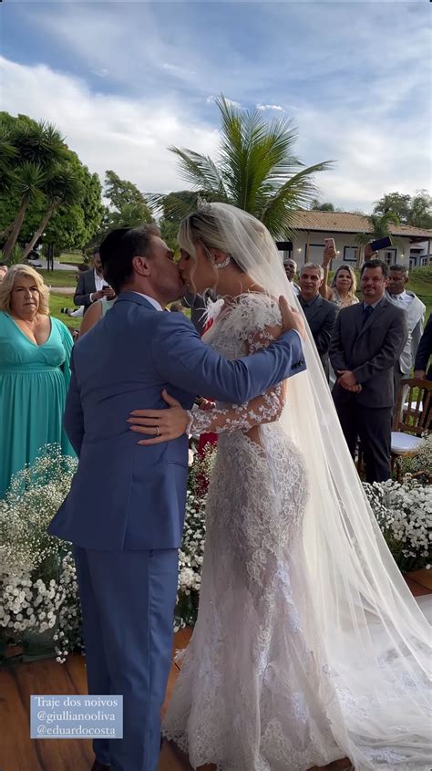 Eduardo Costa e Mariana Polastreli se casam em cerimônia luxuosa em