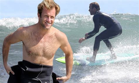 Scott Caan Makes Waves As He Strips Off Wetsuit To Reveal Muscular