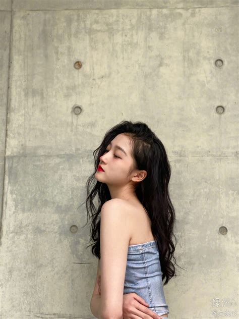 8 nữ diễn viên trẻ Trung Quốc hot nhất 2021 ELLE Man EU Vietnam