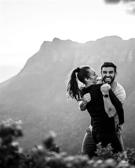 Joel Smith Pops Question To Tatjana Schoenmaker AffluenceR