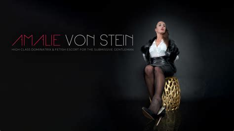 Glamour Fetisch Model für Modenschauen und Filmaufnahmen