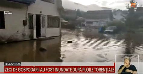 Valul de caniculă a venit și cu ploi torențiale Oameni salvați din