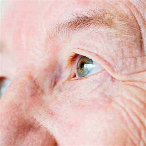 Degeneração Macular Entenda a Doença que Afeta a Visão Central HO