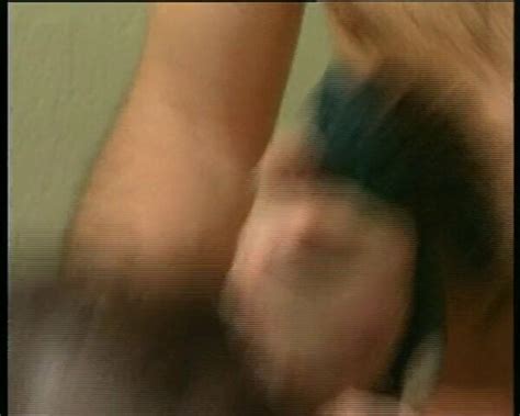 48 Yaşındaki Temizlikçi Kadın Öğrenci Gence Doggystyle Siktiriyor Porno