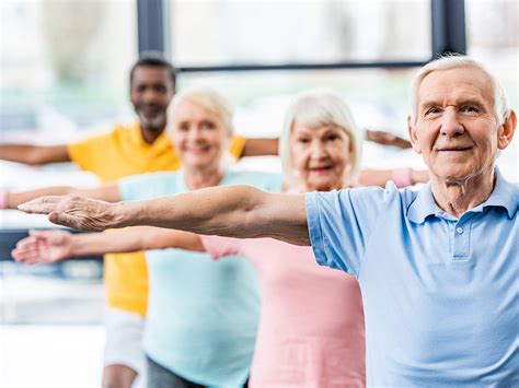Quais os benefícios do exercício físico na terceira idade Geração Boomer