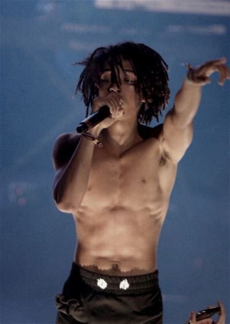 Pin By Monica Navarro On Jaden Smith Jaden Smith Afro Curly Hair Styles