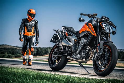 Khám phá thế giới xe Naked Bike Ưu điểm nhược điểm và giá cả Mytour vn