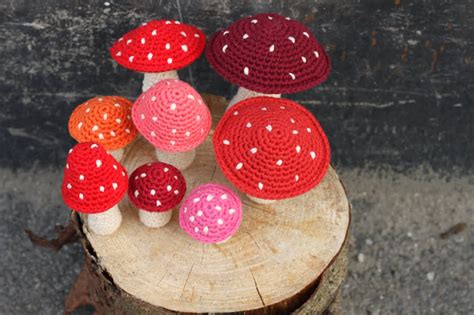YARNFREAK Juledekoration Med Fluesvampe