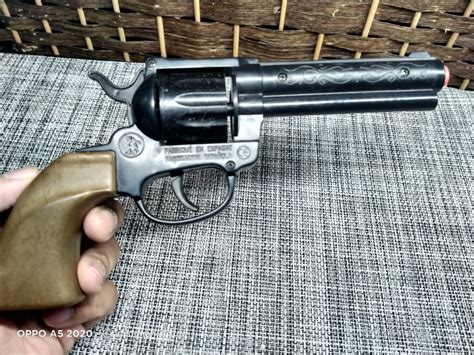 GONHER CAP GUN PISTOL COWBOY REVOLVER 12 SHOTS BLACK TOY MADE IN