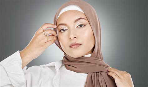 The Beauty Of Neutrals Nude Hijab Styles Redefined Arabian Diaries