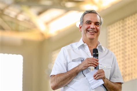 Presidente Abinader inaugura obras El Munícipe