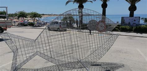 A Marina Di Modica Il Pesce Mangia Plastica Giornale Ibleo