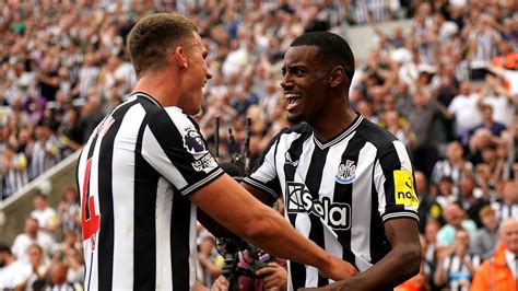 Newcastle 5 1 Aston Villa Magpies Lay Down An Early Season Marker By