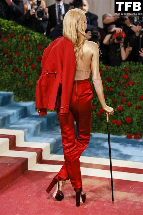 Braless Cara Delevingne Wows On The Red Carpet At The Met Gala In