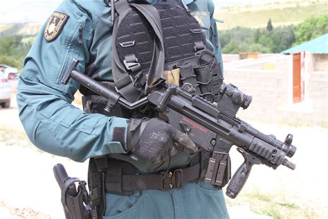 UEI la Unidad táctica de la Guardia Civil Tactical OnLine