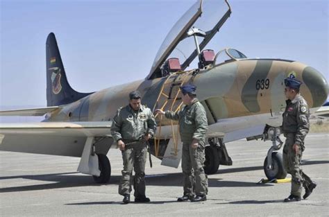 La Fuerza Aérea de Bolivia desmantela los aviones T 33 de entrenamiento