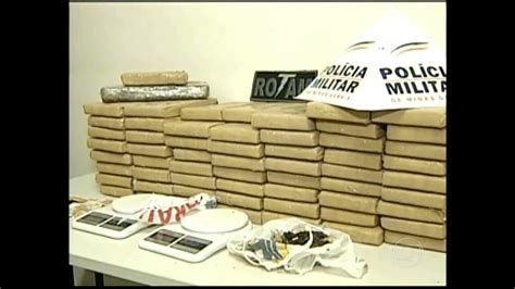 Pol Cia Apreende Barras De Maconha Em Governador Valadares Mg G