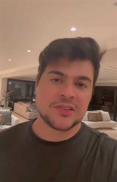 Vai Ficar Na Uti Cantor Cristiano Atualiza F S Sobre Estado De Sa De