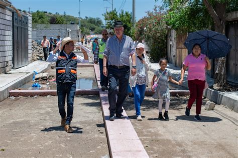 Enrique Vega supervisa avance de obras de urbanización en La Griega