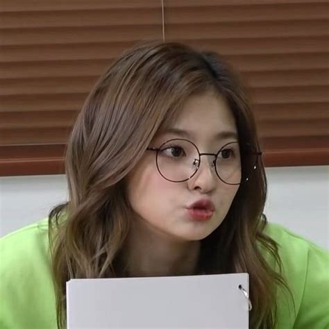 Pin by D a o h on 08 Lee Na Gyung 이나경 in 2024 Fromis 9 icons