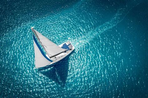 Comment sont nés les premiers bateaux à voile Mer Océan