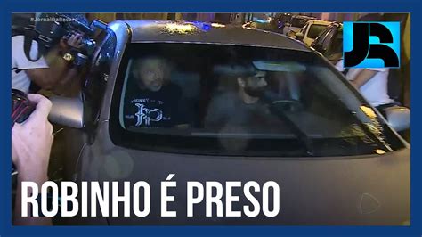 Ex Jogador Robinho Preso Em Santos Sp Por Estupro Coletivo Cometido