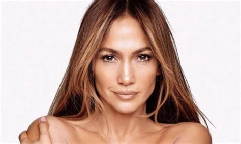 Jennifer Lopez Flashes Her Underboob As She Goes Naked In Racy