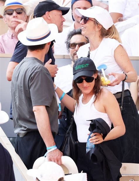 Juliette Armanet En Couple La Chanteuse R P R E Avec Son Amoureux