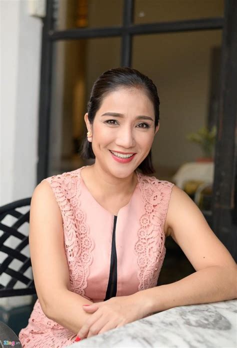 Cát Tường Tôi giấu con gái chuyện yêu bạn trai kém 10 tuổi Văn