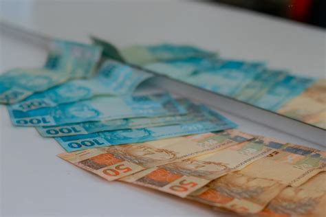 Faltam 15 dias para sacar até R 2 9 MIL na Caixa você já sacou