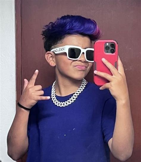 Luigi Tony Inspo Youtubers Iphone Ideas Paper Cute Celebrity