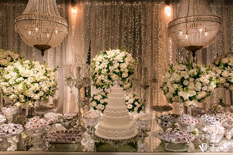 Decoração para casamento clássico Cores flores e dicas