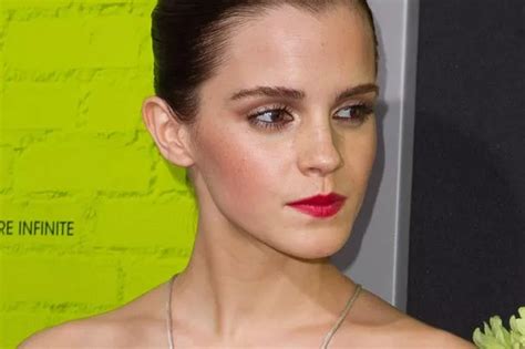 Emma Watsons Nipple Slips Out In Wardrobe Malfunction At Perks Of Being A Wallflower Premiere