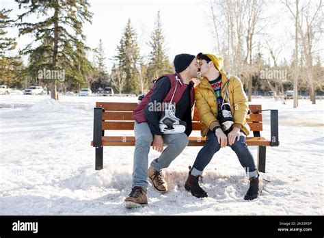 Gay Couple Kissing Man Hi Res Stock Photography And Images Alamy